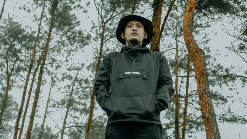 Buktikan Solois, Adi Widodo Rilis Single Kedua 'Stay On Me' - Info Massa